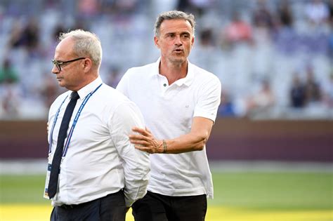 Mercato PSG 5M Un premier départ déjà acté au Paris SG