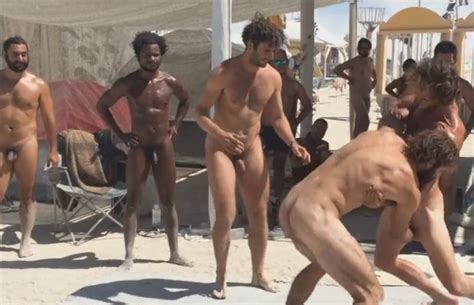 Wrestling männlich nackt Schöne erotische und pornosfotos