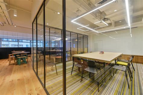 Naked Hub Bonham Strand Coworking Offices Hong Kong Office Snapshots