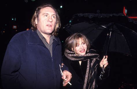 Gérard Depardieu accusé de viols et agressions sexuelles son ancienne