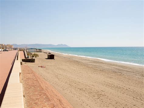 Playa de Retamar Playa de Almería Verano 2024