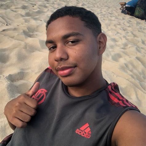 Matheus Theus Matheeuss On Threads