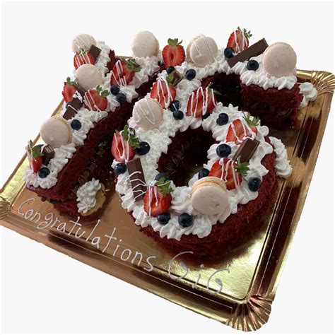 Number Cake Macarons E Frutos Vermelhos Entrega Em H