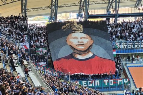Pko Ekstraklasa Kibice Legii Wywiesili Transparent Z Putinem W
