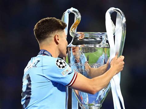 Juli N Lvarez Hace Historia Tras Conquistar La Champions Con El City