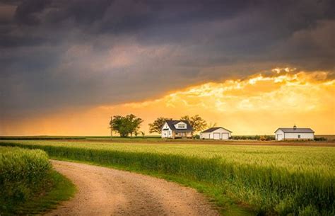 10 Best Road Trips You Can Take Through The Scenic State Of Kansas