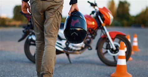 Pierwszy motocykl jaki jednoślad wybrać na początek MOTORYZACJA