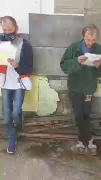 RobertLubiRoblox złapany na gorącym uczynku na pisanie z małymi