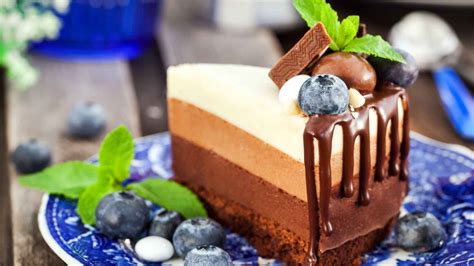 Tarta tres chocolates receta de postre fácil y sin horno