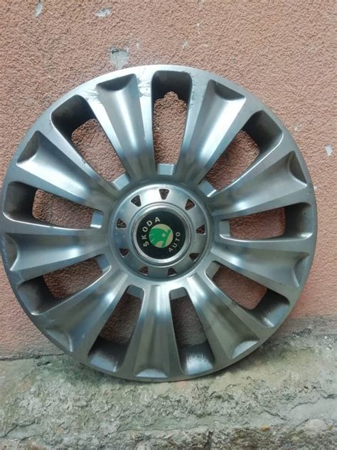 Skoda R16 MODEL 424 SKODA SKS LOGOLU Plastik Jant Teker Boyutu 16