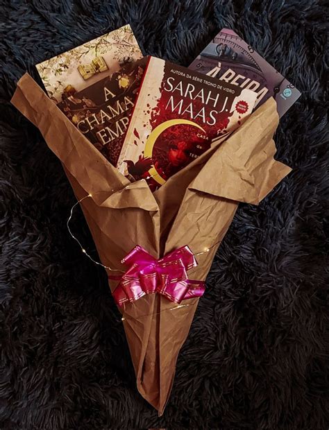 buquê de livros Ideias para presentes de aniversário Ideias de
