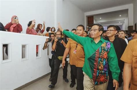 Resmi Mengundurkan Diri Mahfud MD Minta 3 Kasus Untuk Ditindaklanjuti
