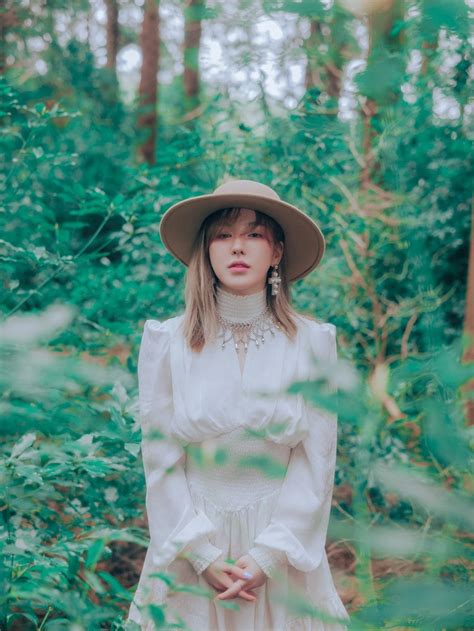 Watch Red Velvets Wendy Sings Of Love Like Water In Stunning Solo