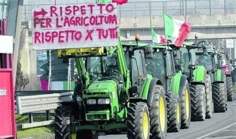 La Protesta Dei Trattori Continua In Marcia Verso Roma Poi Andremo A