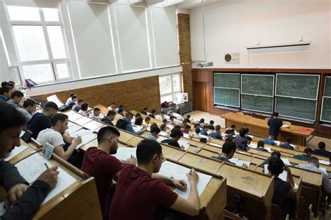 Când încep înscrierile și care sunt actele necesare pentru dosar în