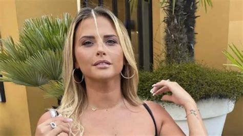 Kelly Vedovelli TPMP senvoie en lair avec son petit protégé et