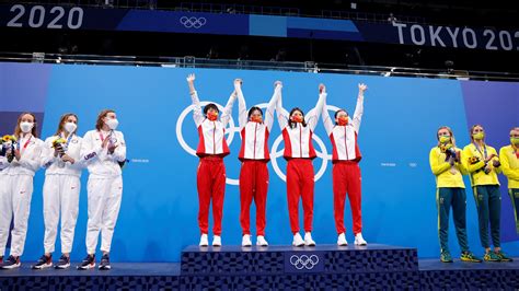 Natação China é ouro no revezamento 4x200m livre feminino recorde