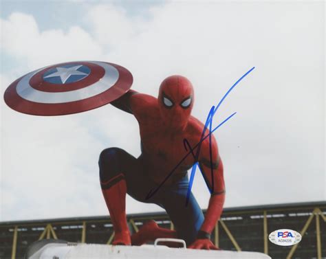 Tom Holland Signed Spider Man 8x10 Photo PSA COA Pristine Auction