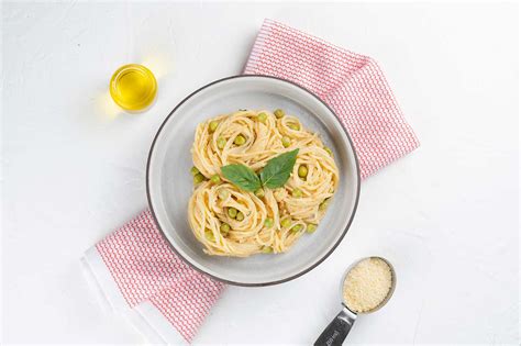 Espagueti Con Salsas De 3 Quesos Y Arvejas Pasta INA