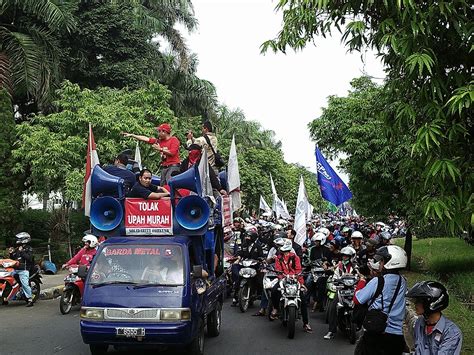 Aksi Demo Buruh FSPMI Bekasi Hari Ini Informasi Demo Buruh