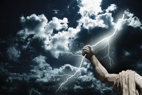 Poderoso Dios Zeus El Rey De Los Dioses El Gobernante Del Monte