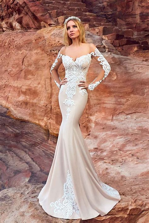 Robe de mariée sirène en dentelle avec manches Oksana Mukha Paris