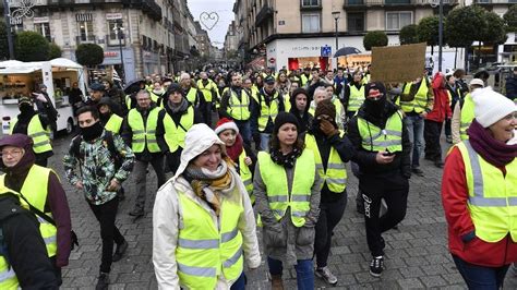 Stupéfiant 7 Gilets Jaunes Fête Foraine de Rennes Stupéfiant