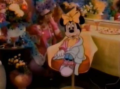 Disney S Totally Minnie 1988 Minnie Mouse Elton John Suzanne Somers