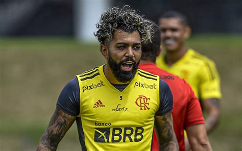 Ataque do Flamengo pode ter dupla inédita para jogo contra o Fortaleza