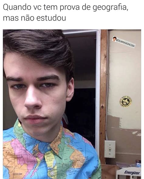Quando você não tem amigos para ir na piscina Memes