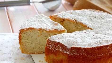 Gâteau aux blancs d œufs sans beurre très doux et délicieux