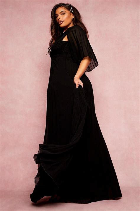 Plus Size Bridesmaid Dresses 2023 23 Gowns For Curvy Women HELLO