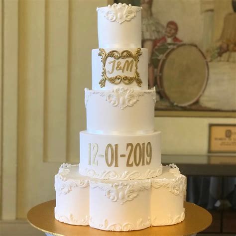 Traditional Style Nikos Cakes