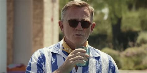 Knives Out 3 Daniel Craig Deslumbra Como Benoit Blanc En Primer