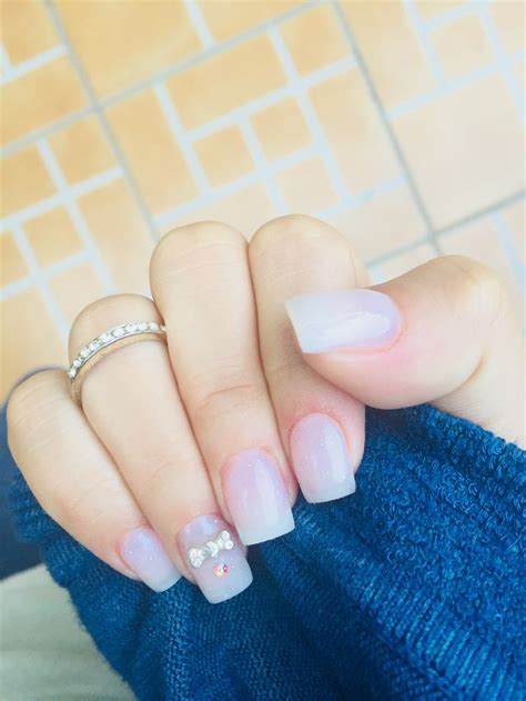Baño de acrílico en uña natural Hacer uñas de gel Uñas naturales