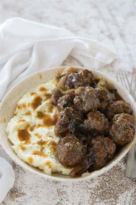 Slow Cooker Meatballs And Gravy The Salty Marshmallow