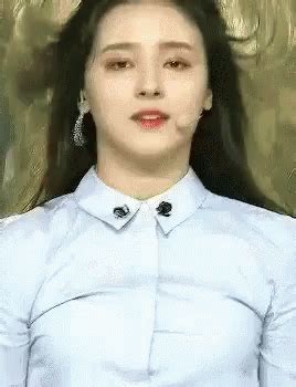 Aww Nancy Aww Nancy Momoland Discover Share GIFs