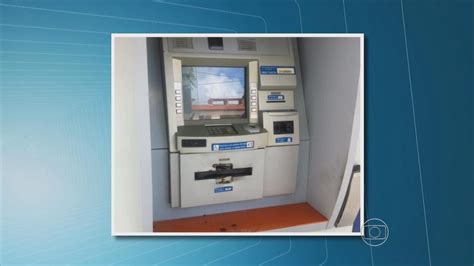 Homens tentam explodir caixa eletrônico em Tamandaré NE1 G1