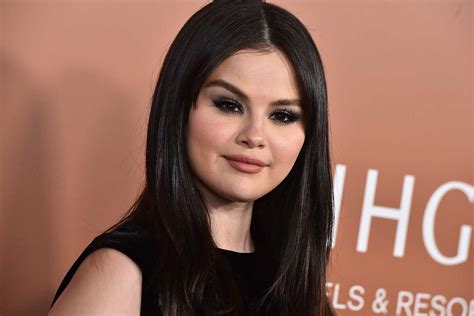 Selena Gomez Responds To Tiktok Claiming She Was Always Skinny When