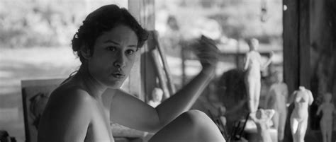 Nackte Aida Folch In El Artista Y La Modelo