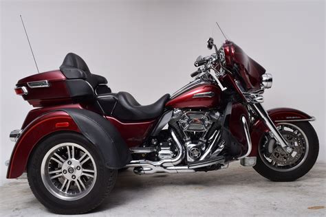 Pre Owned 2016 Harley Davidson FLHTCUTG Tri Glide Ultra Classic