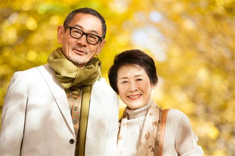 60代は男性と女性の性欲が逆転男性がモテるから浮気の可能性アリ 浮気調査クエスト 浮気調査の悩みをスッキリ解決