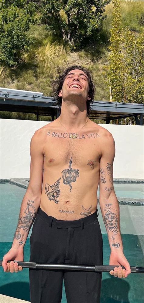 Maneskin Crushes David Husband Hot Tattoo Crafts Quick