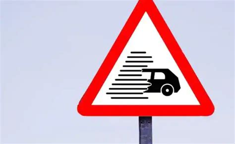 Qué significan las nuevas señales de tráfico de la DGT para 2023