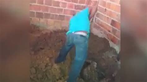 VÍDEO Corpo de mulher é achado enterrado em terreno de casa Portal