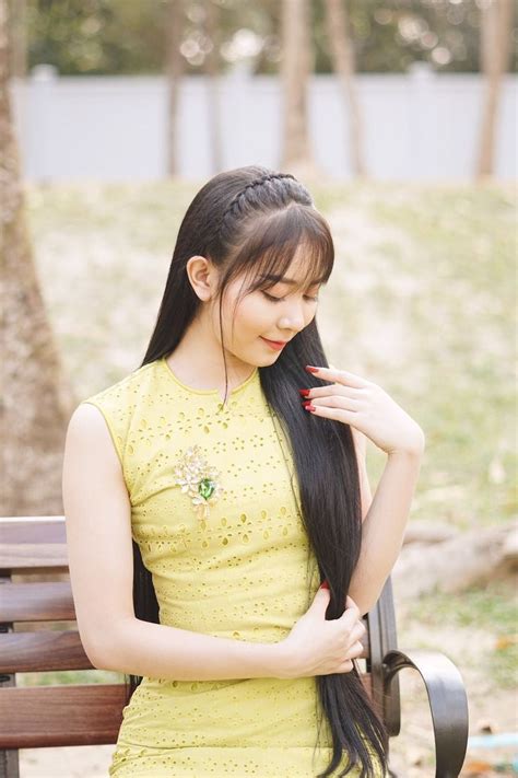 Beautiful Thai Women Beautiful Party Dresses
