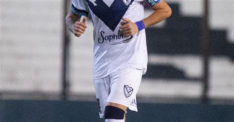 Vélez a battu Arsenal 2 1 et s est qualifié pour les huitièmes de