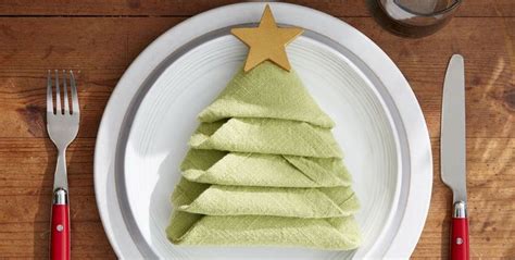The Easiest Christmas Tree Napkin Tutorial You Ll Ever See Christmas