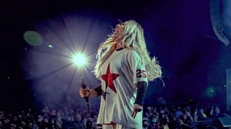 Após 12 anos Alanis Morissette volta ao Brasil apresentação única
