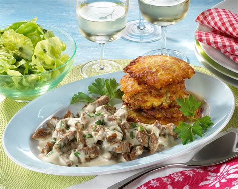 Zürcher Geschnetzeltes mit Rösti Rezept LECKER